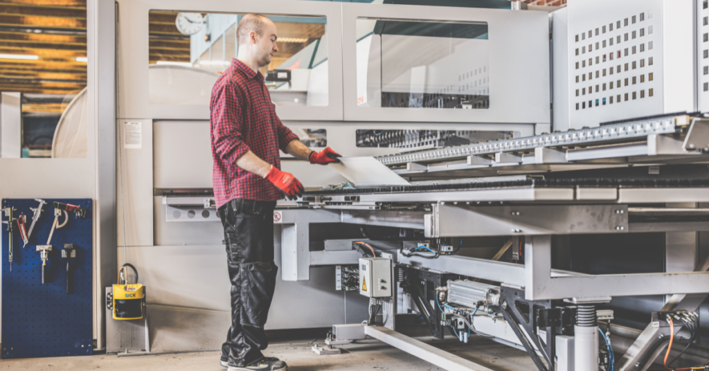 Salvagnini Lean-bending technology as a production aid - Lautex Oy